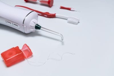 Waterpik vs. Flossing. What’s Better? | Eau Claire Park Dental